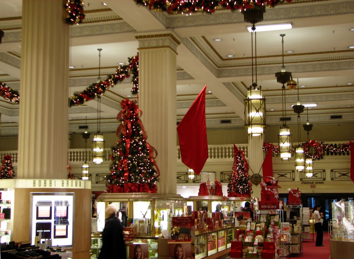 Ich gab mich in dem Kaufhaus, das mir gehörte, als ob ich obdachlos ...